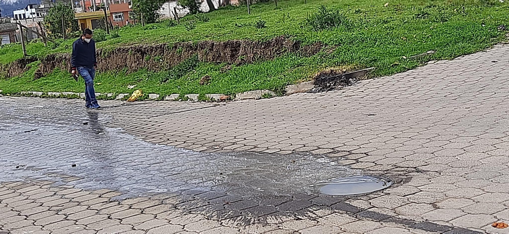 EMAPA-G INTERVIENE EN GUANUJO – EP-EMAPAG